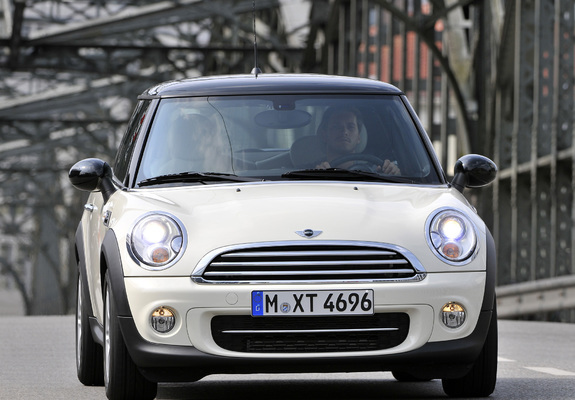Mini Cooper D (R56) 2010–14 photos