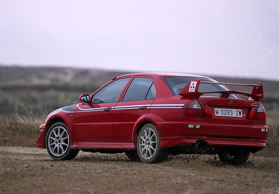 Mitsubishi Carisma GT Evolution VI Tommi Makinen Edition 2001 pictures