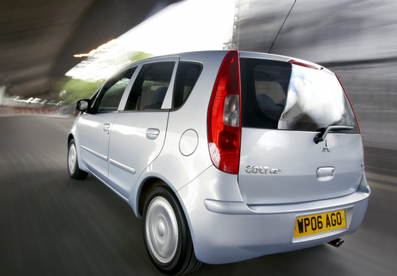 Images of Mitsubishi Colt CZ2 5-door 2006–08