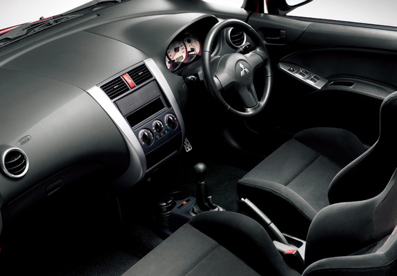 Mitsubishi Colt Ralliart Version-R 2006–08 photos