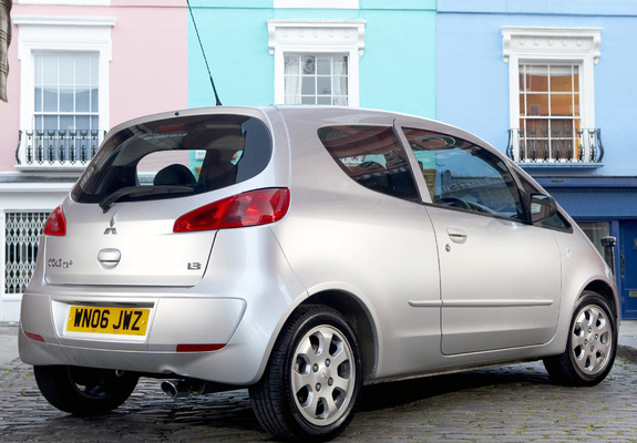 Photos of Mitsubishi Colt CZ2 3-door 2006–08