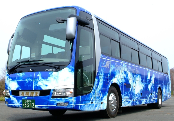 Photos of Mitsubishi Fuso Aero Ace