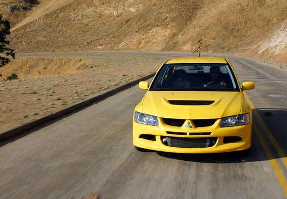 Images of Mitsubishi Lancer Evolution VIII US-spec 2003–05