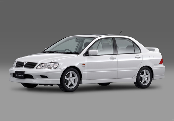Photos of Mitsubishi Lancer Cedia 2000–03