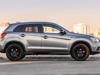 Mitsubishi Outlander Sport 2017 year wallpapers