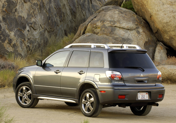 Mitsubishi Outlander US-spec 2003–06 wallpapers