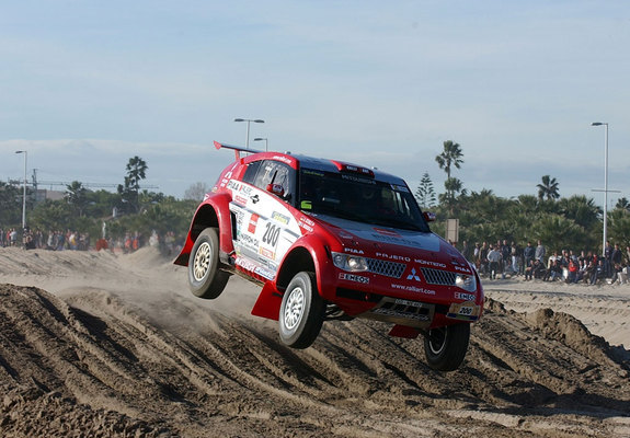 Mitsubishi Pajero/Montero Evolution MPR10 2003 images