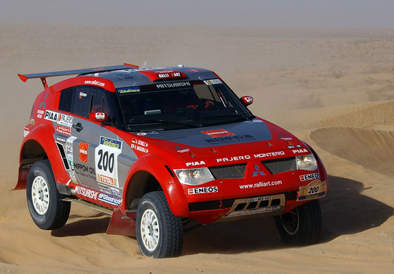 Photos of Mitsubishi Pajero/Montero Evolution MPR10 2003