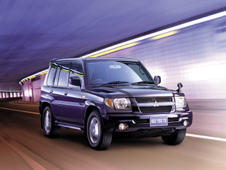 Mitsubishi Pajero iO wallpapers