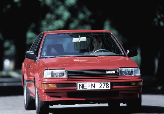 Photos of Nissan Bluebird Sedan (T72) 1987–90