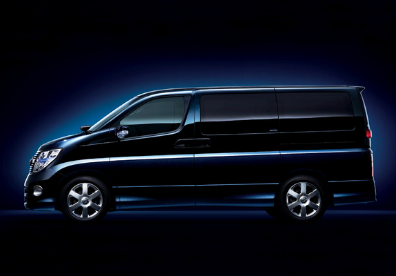 Nissan Elgrand (51) 2002–10 wallpapers