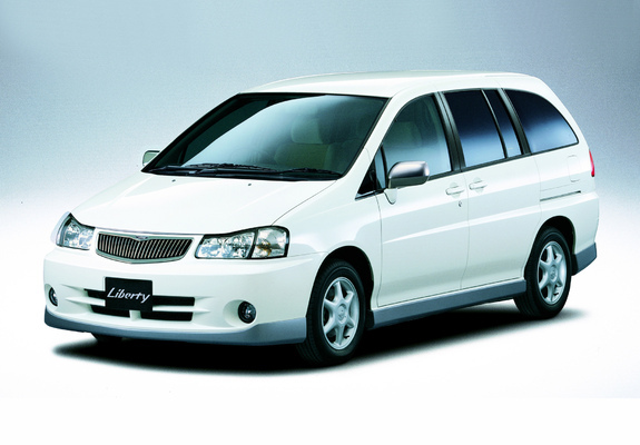 Images of Autech Nissan Liberty Axis (M12) 1999–2004
