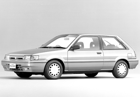 Nissan Pulsar 3-door (N13) 1986–90 images