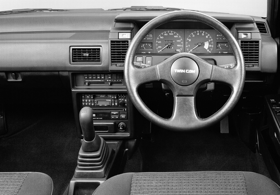 Nissan Pulsar 3-door (N13) 1986–90 images