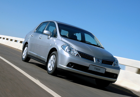 Nissan Tiida Sedan ZA-spec (SC11) 2005–08 pictures