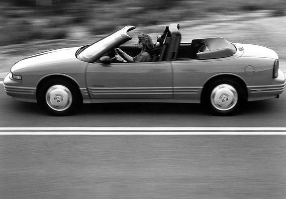 Photos of Oldsmobile Cutlass Supreme Convertible 1991–95