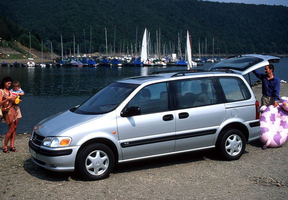 Images of Opel Sintra 1996–99