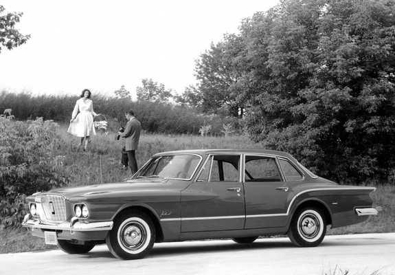 Images of Plymouth Valiant V-200 4-door Sedan 1960