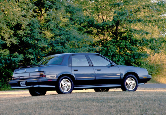 Pontiac 6000 SE photos