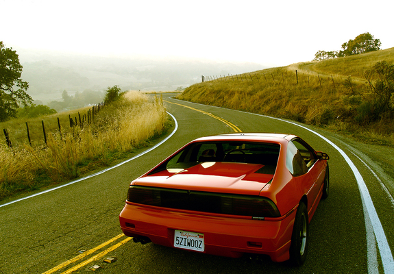 Pontiac Fiero 1984–88 wallpapers