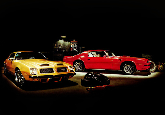Photos of Pontiac Firebird Formula & Firebird Trans Am