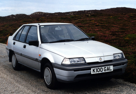 Photos of Proton 1.3 GL Aeroback 1992–96