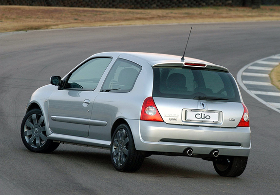 Images of Renault Clio Sport ZA-spec 2002–05