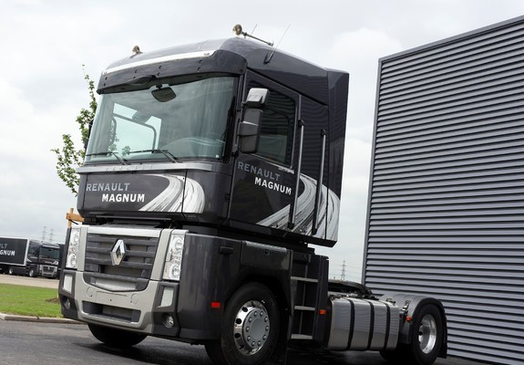 Photos of Renault Magnum 2006