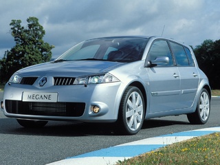Renault Megane RS 5-door 2004–06 wallpapers
