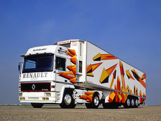 Renault R-Series Trucks wallpapers