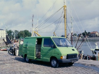 Renault Trafic 1981 year wallpapers