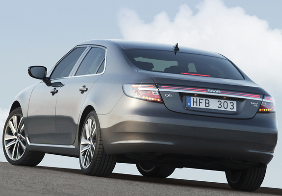 Saab 9-5 Sedan 2010–11 images