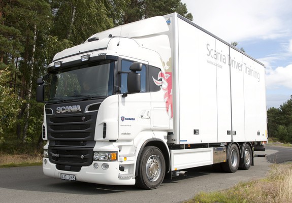 Scania R560 6x2 Highline 2009–13 images