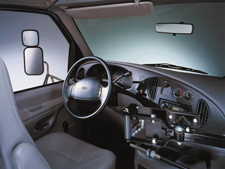 Photos of StarTrans Sentinel High Top 2008