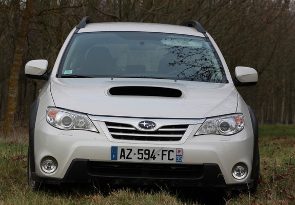 Images of Subaru Impreza XV 2.0D 2010–11