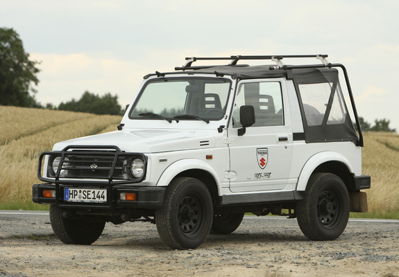 Photos of Suzuki Samurai SWB 1990–95