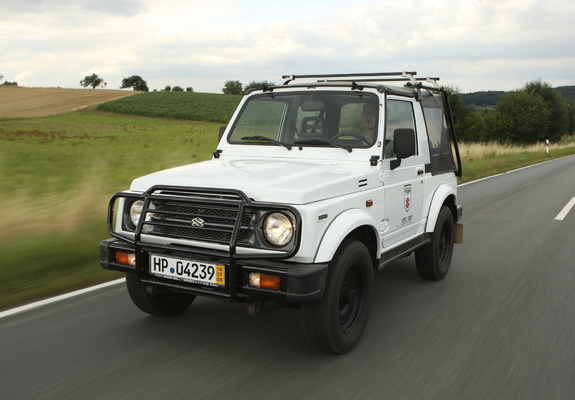 Suzuki Samurai SWB 1990–95 photos