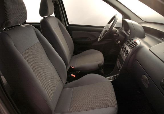 Photos of Tata Indigo SW 2007