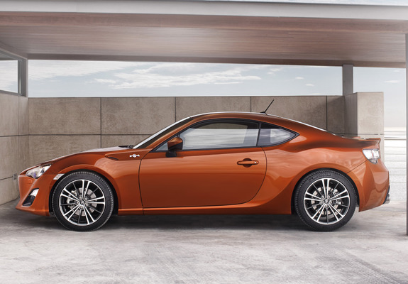Toyota GT 86 2012 images
