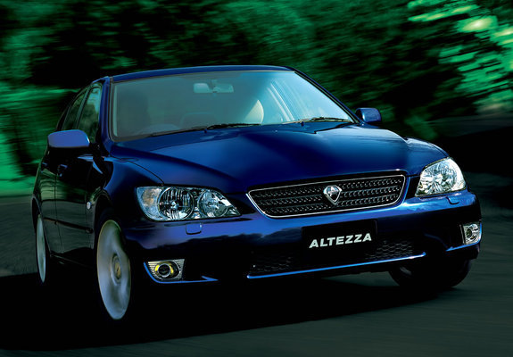 Toyota Altezza RS200 Z Edition (SXE10) 2001–05 photos