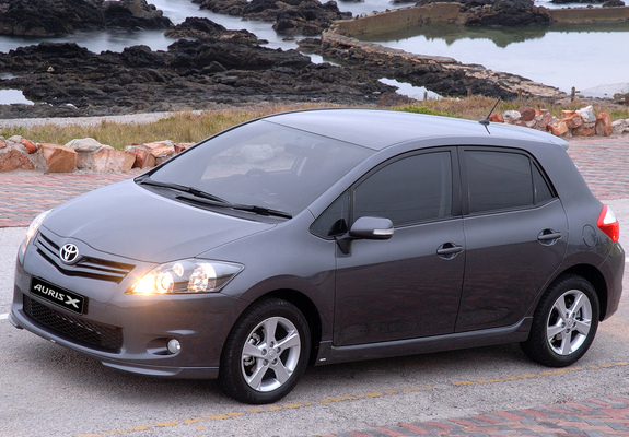 Toyota Auris Sport X ZA-spec 2010 pictures