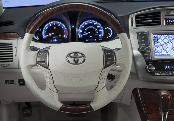Photos of Toyota Avalon (GSX30) 2010–12