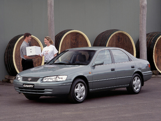 Toyota Camry 2000 year wallpapers