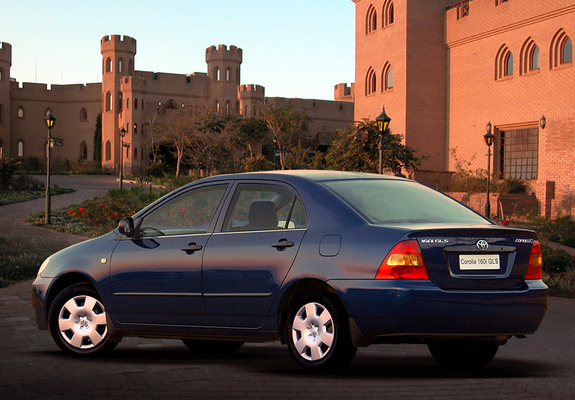 Toyota Corolla Sedan ZA-spec 2001–04 wallpapers