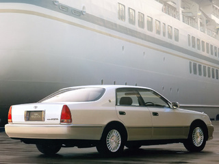 Toyota Crown Majesta (S150) 1995–99 photos