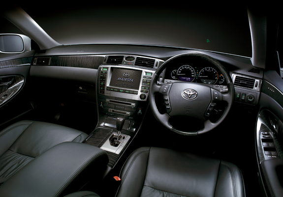 Toyota Crown Majesta C Type (UZS186) 2004–06 photos
