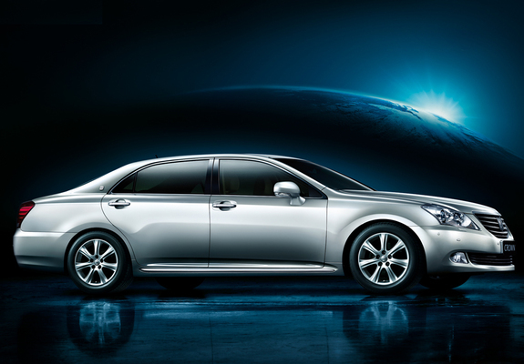 Toyota Crown Royal Saloon VIP CN-spec (S200) 2009–12 wallpapers
