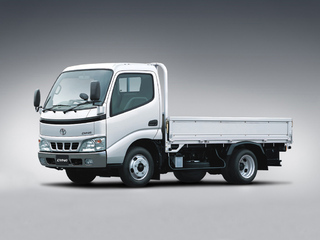 Toyota Dyna JP-spec 2002–06 wallpapers