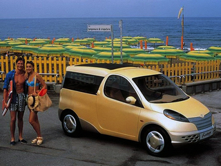 Toyota FunCargo wallpapers