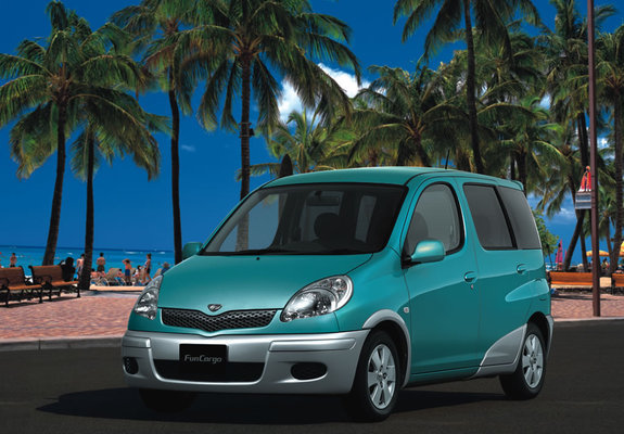 Toyota FunCargo 2003–05 images